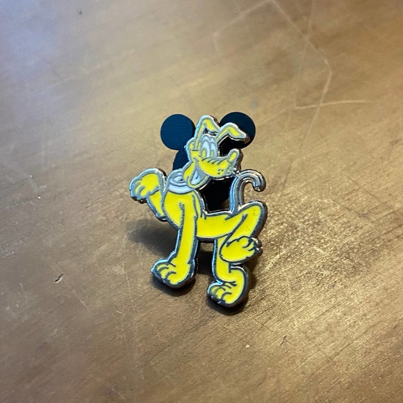 Disney | Accessories | Disneyland Shanghai Pluto Dog Outline Enamel ...